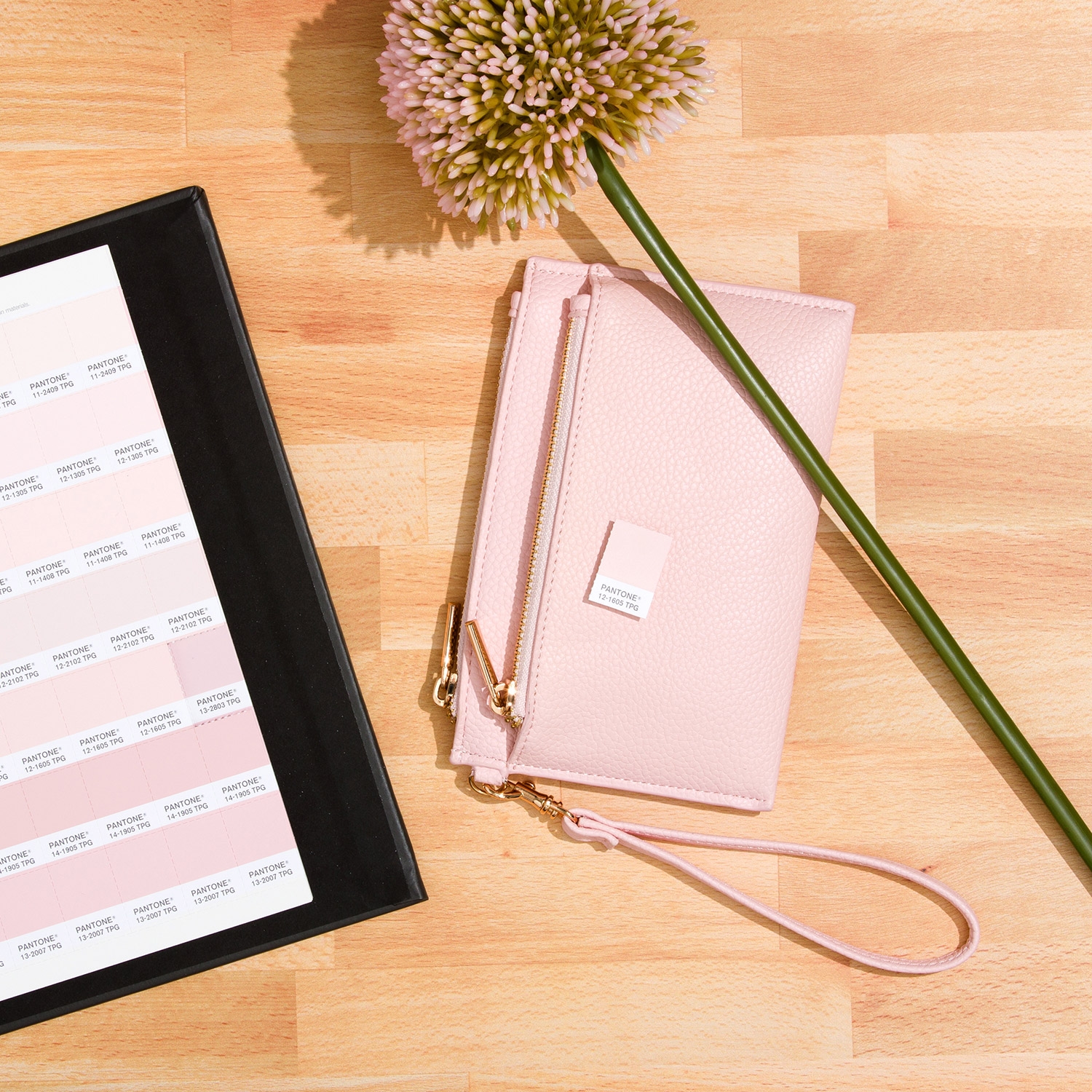 Pantone国际纺织标准tpg色卡_纺织品色彩设计用|Pantone潘通中国官网